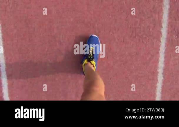 Runner track curve Stock Videos & Footage - HD and 4K Video Clips - Alamy
