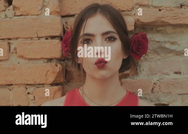 Girl makes big eyes and showing duck face. Girl showing duck lips Stock ...