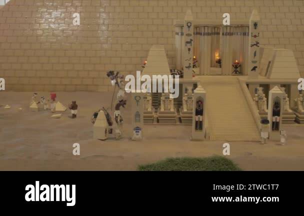 Exhibition of mock-ups of Egypt made of Lego pieces in Miniland ...