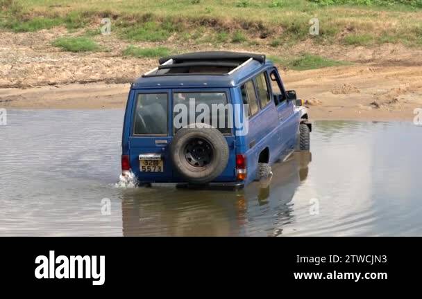 Stuck in river Stock Videos & Footage - HD and 4K Video Clips - Alamy