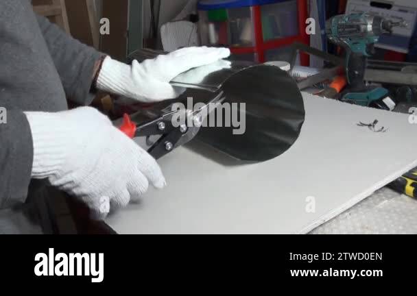 Sheet metal snips Stock Videos & Footage - HD and 4K Video Clips - Alamy