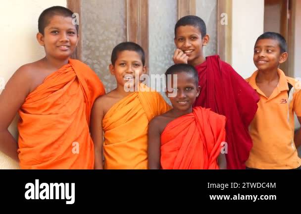 Buddhist monk boys Stock Videos & Footage - HD and 4K Video Clips - Alamy