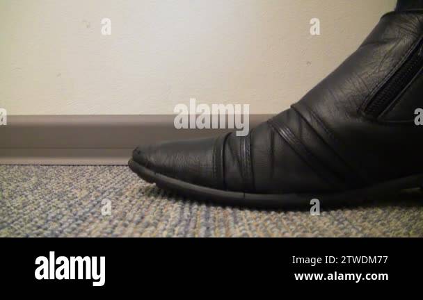 Men shoes leg Stock Videos & Footage - HD and 4K Video Clips - Alamy