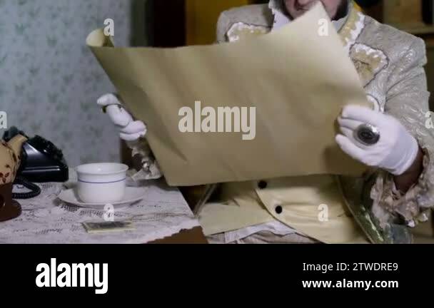 Large map Stock Videos & Footage - HD and 4K Video Clips - Alamy