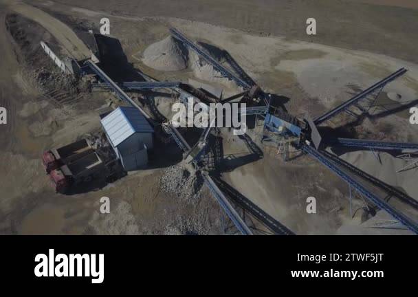 Elements of equipment for the extraction and sorting of rubble ...