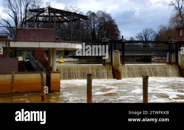 Dam spremberg Stock Videos & Footage - HD and 4K Video Clips - Alamy
