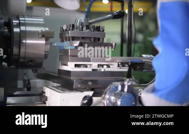Lathe machinery Stock Videos & Footage - HD and 4K Video Clips - Alamy