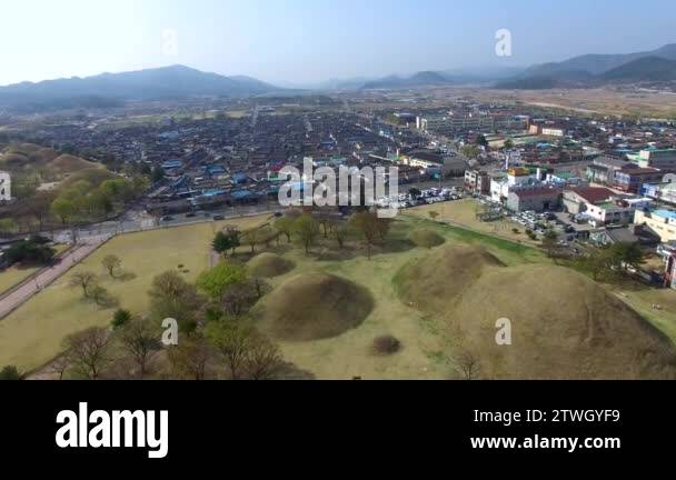 Cherry Blossoms Blooming Spring of Daereungwon at Gyeongju, South Korea ...