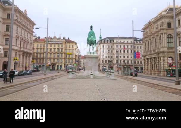 Stone statue vienna Stock Videos & Footage - HD and 4K Video Clips - Alamy