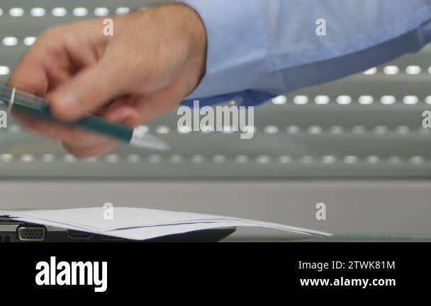 Eyeglasses invoice Stock Videos & Footage - HD and 4K Video Clips - Alamy
