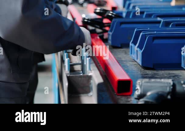 Threaded metal parts Stock Videos & Footage - HD and 4K Video Clips - Alamy