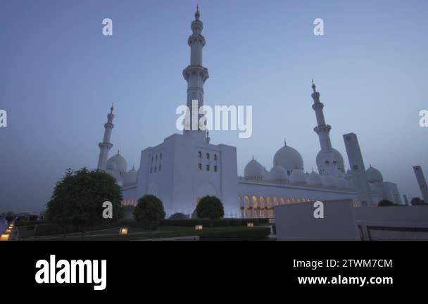 Sheikh Zayed Grand Mosque is one of the six largest mosques in the ...