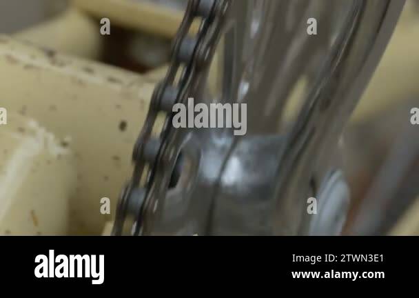 Cog teeth Stock Videos & Footage - HD and 4K Video Clips - Alamy