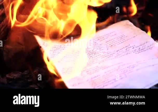 Burning paper Stock Videos & Footage - HD and 4K Video Clips - Alamy