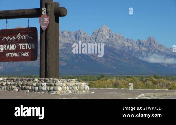 Grand teton national park sign Stock Videos & Footage - HD and 4K Video ...