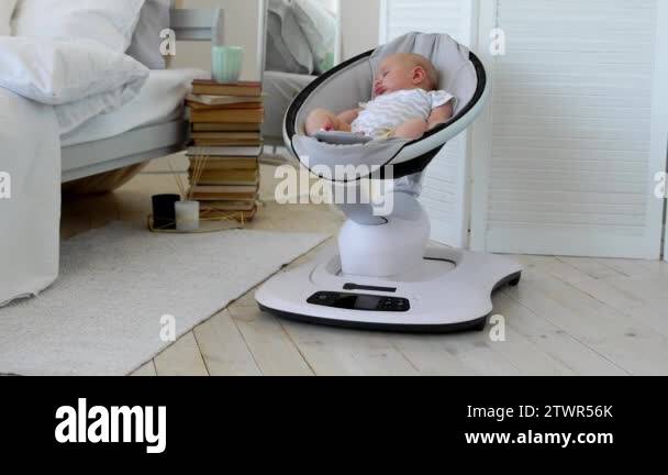 Modern high-tech rocking chair helps parents put the child to bed ...