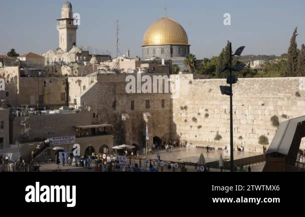 JERUSALEM, ISRAEL- SEPTEMBER, 21, 2016: wide view of the wailing wall ...