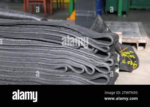 Compound wheel Stock Videos & Footage - HD and 4K Video Clips - Alamy