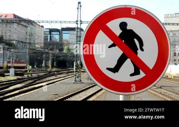 Train no entry Stock Videos & Footage - HD and 4K Video Clips - Alamy
