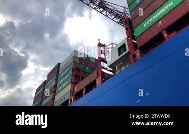 Cosco containers Stock Videos & Footage - HD and 4K Video Clips - Alamy