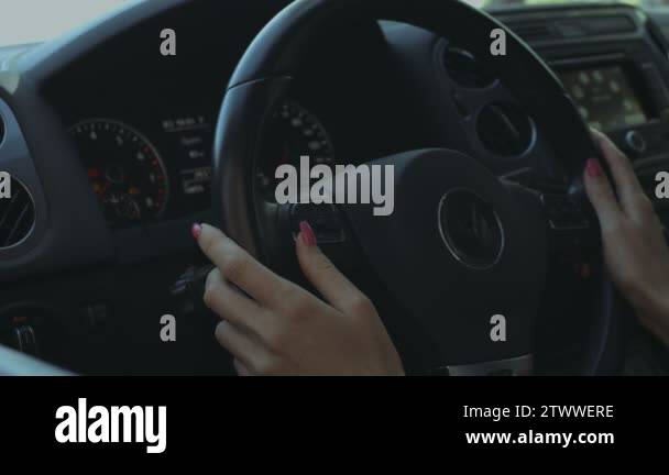 Female flashers Stock Videos & Footage - HD and 4K Video Clips - Alamy
