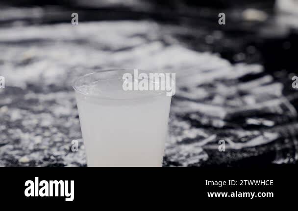 Chemical Reaction Texture Of Bubbling Powder. Experiments in the ...