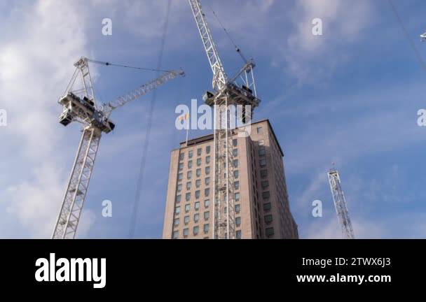 London tower cranes Stock Videos & Footage - HD and 4K Video Clips - Alamy