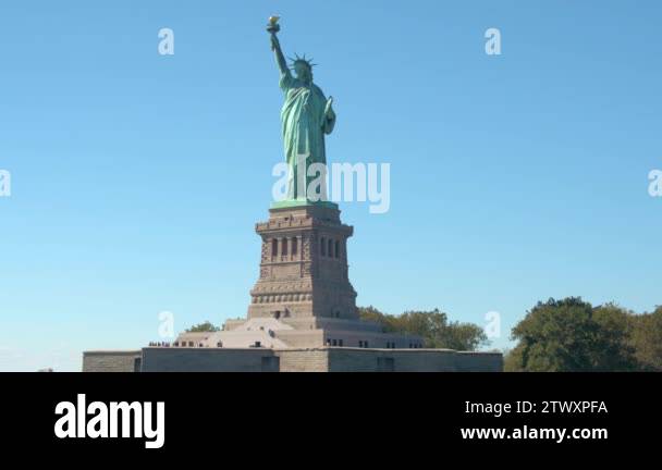 CLOSE UP: Iconic Lady Liberty - the Statue of Liberty National Monument ...