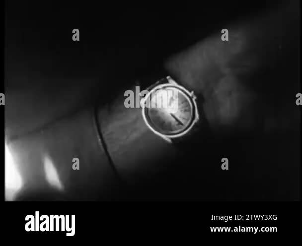 Matchstick light Stock Videos & Footage - HD and 4K Video Clips - Alamy