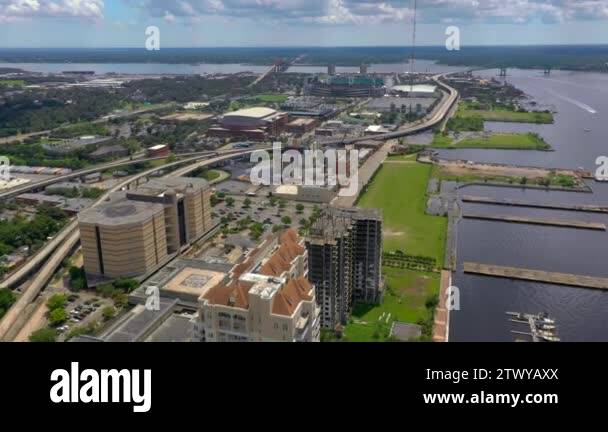 Maxwell house coffee Stock Videos & Footage - HD and 4K Video Clips - Alamy
