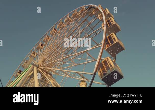 Ferris wheel entertainment center Stock Videos & Footage - HD and 4K ...