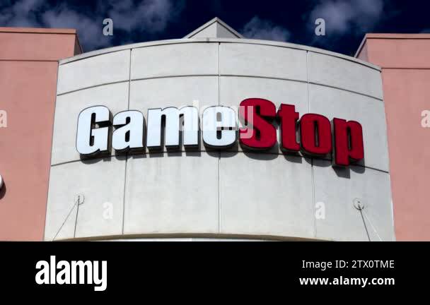 Gamestop shop Stock Videos & Footage - HD and 4K Video Clips - Alamy