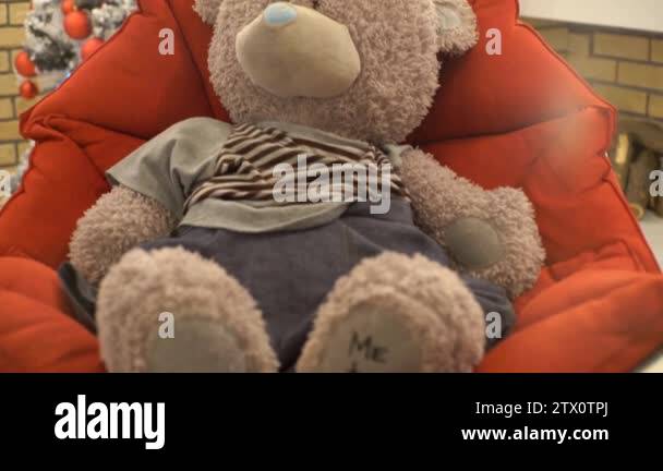 Toy teddy bear round Stock Videos & Footage - HD and 4K Video Clips - Alamy