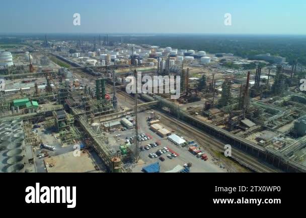 Exxon refinery Stock Videos & Footage - HD and 4K Video Clips - Alamy