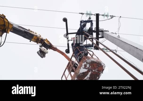 Overhead high voltage line Stock Videos & Footage - HD and 4K Video ...
