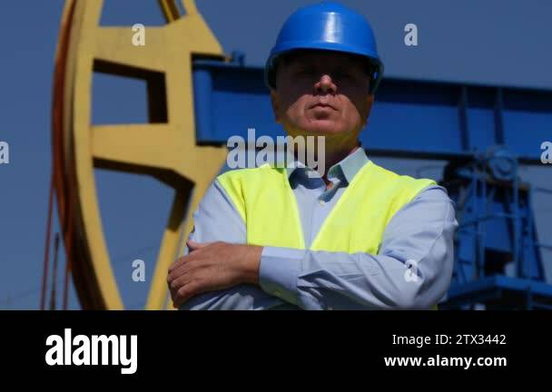 Oil field management Stock Videos & Footage - HD and 4K Video Clips - Alamy