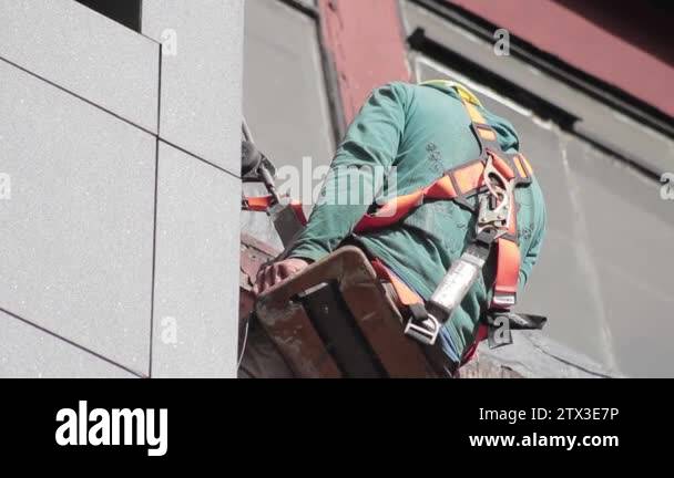 Construction worker hanging Stock Videos & Footage - HD and 4K Video ...