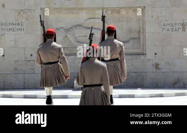 Guards ceremonial uniform Stock Videos & Footage - HD and 4K Video Clips - Alamy