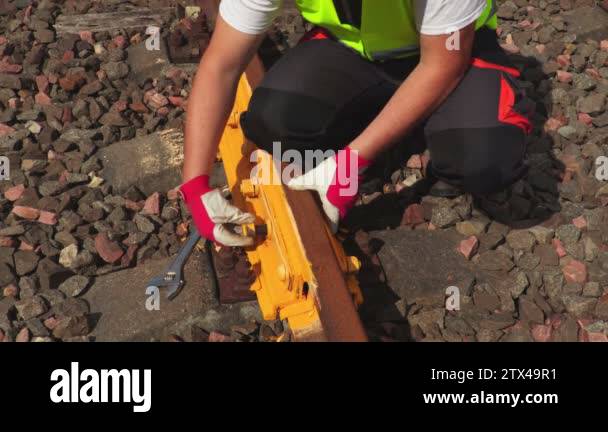 Track screw Stock Videos & Footage - HD and 4K Video Clips - Alamy