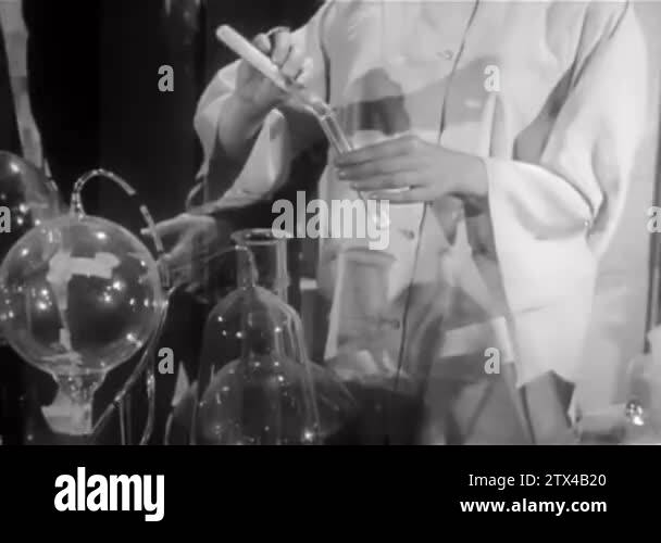 1950s lab technician Stock Videos & Footage - HD and 4K Video Clips - Alamy