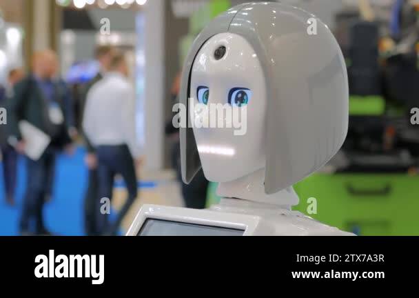 White robot head Stock Videos & Footage - HD and 4K Video Clips - Alamy