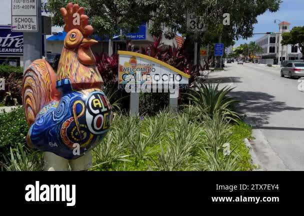 Heritage road sign Stock Videos & Footage - HD and 4K Video Clips - Alamy
