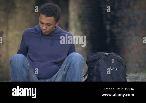 Living standard Stock Videos & Footage - HD and 4K Video Clips - Alamy