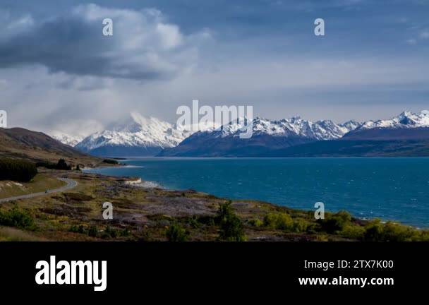 Timelapse of an iconic viewpoint in New Zealand with Southern Alps and ...