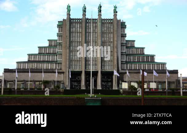 Famous belgian sculptures Stock Videos & Footage - HD and 4K Video ...