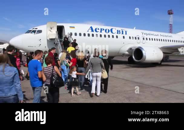 Boarding Stock Videos & Footage - HD and 4K Video Clips - Alamy