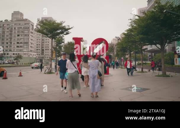 Taipei, Taiwan: Tourists making photos near the famous love sign ...