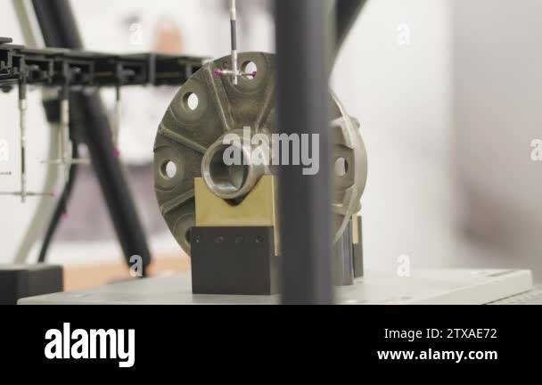 Probe arm with high speed comparative gauge automatically inspecting ...