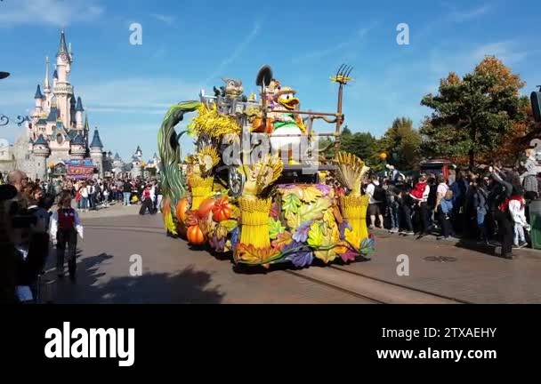 Disney world park usa donald duck Stock Videos & Footage - HD and 4K ...