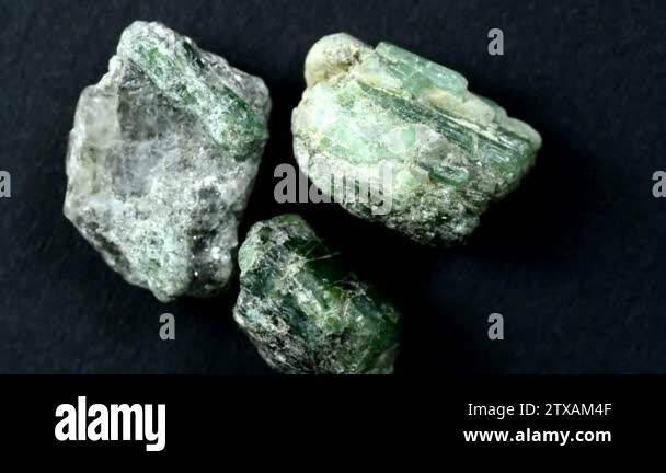 Raw emeralds Stock Videos & Footage - HD and 4K Video Clips - Alamy